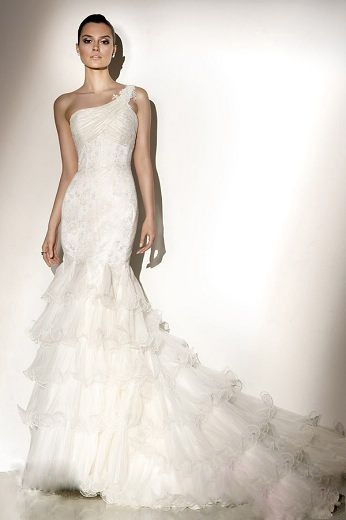 2012秋冬唯美鱼尾婚纱，每个女孩的梦_东方格调婚纱摄影_新浪博客